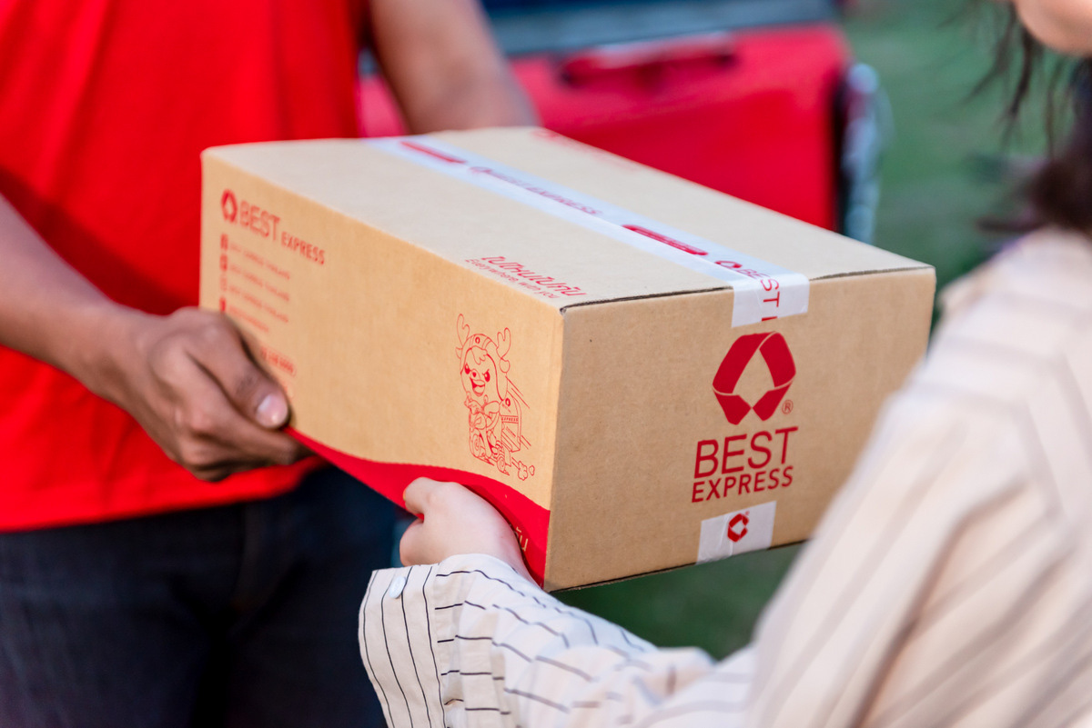 Ship hàng là gì? Các hình thức ship hàng phổ biến 2025 - ToTTOT Logistics